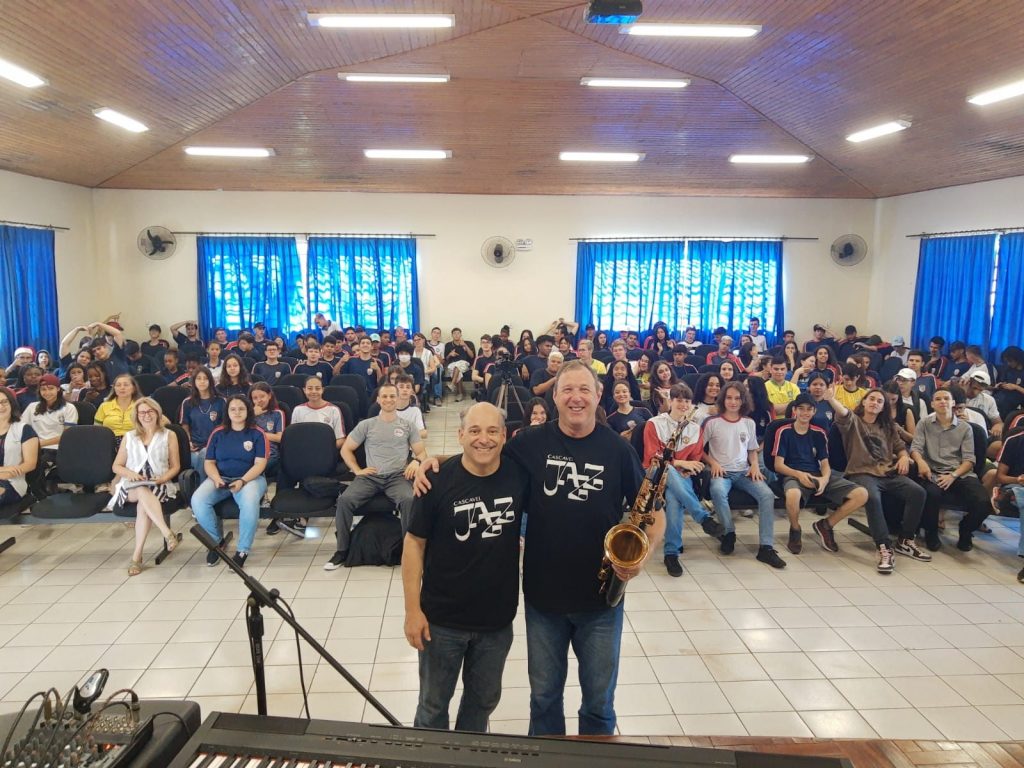 Estudantes do Colégio Padre Carmelo Perrone recebem palestra sobre ...